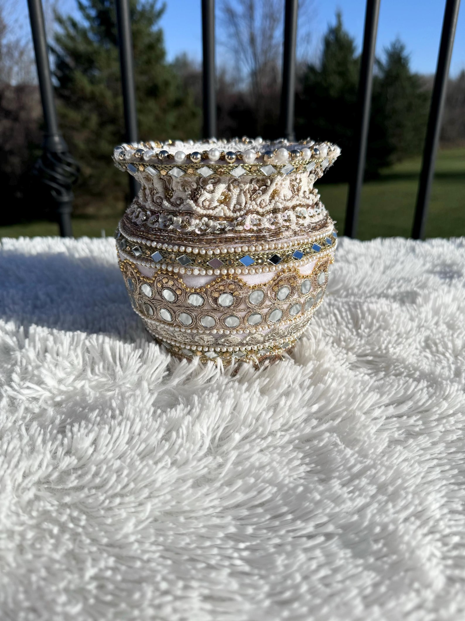 Decorative Large Kalash, Decorative Mirror Matki, Gold Matki, Puja ...