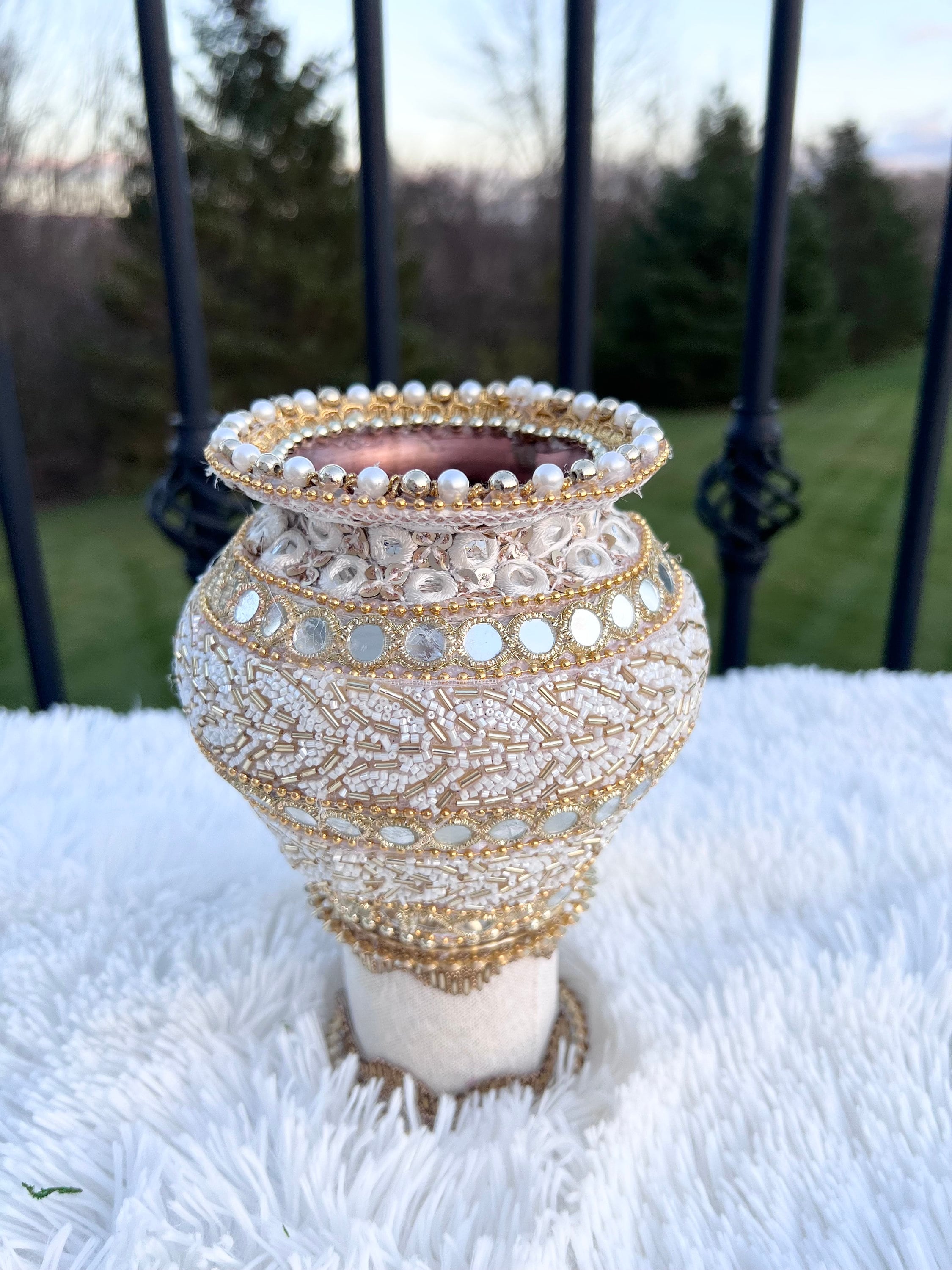 Decorative Large Kalash, Decorative Mirror Matki, Gold Matki, Puja ...