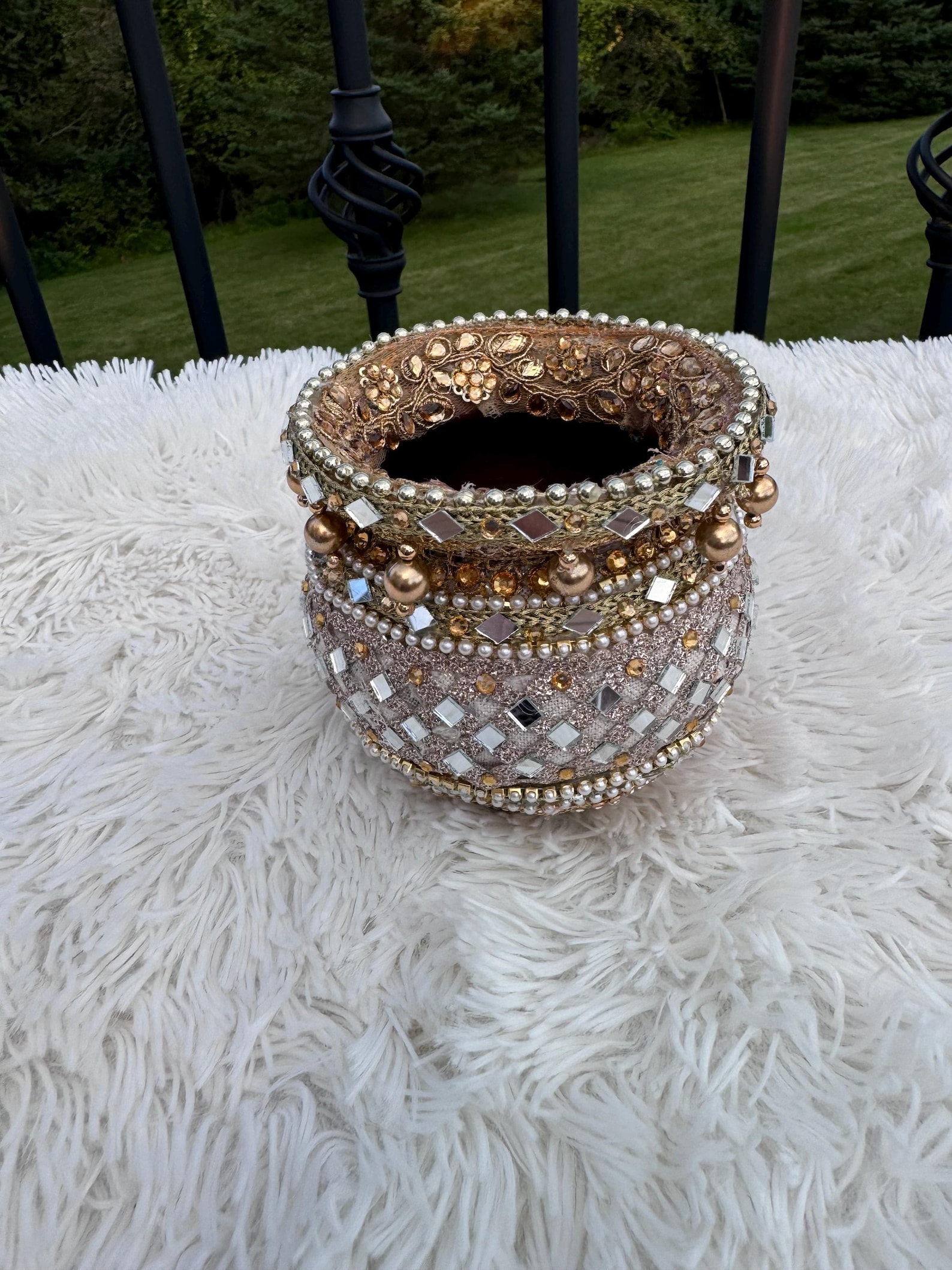 Decorative Large Kalash, Decorative Mirror Matki, Gold Matki, Puja ...