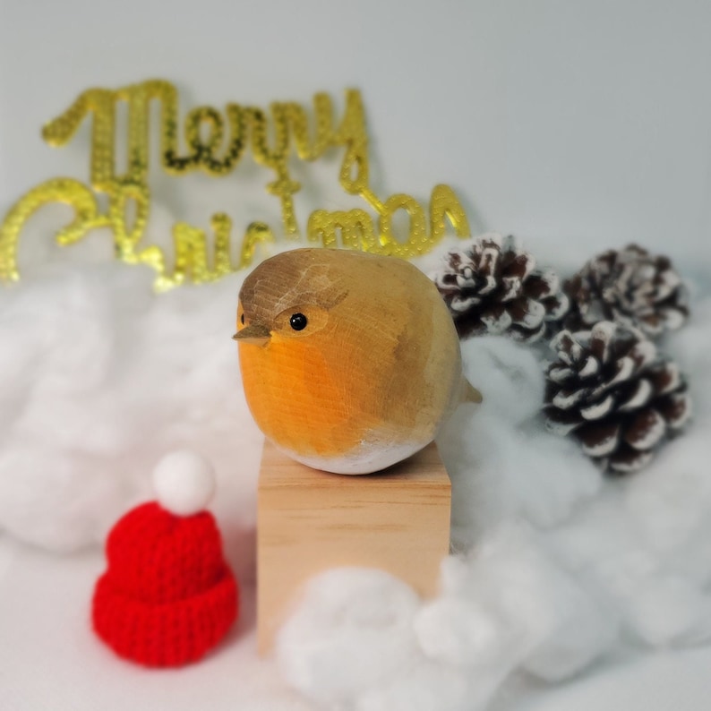 Robin Statue Wooden Hand Carved Painted Bird Ornaments - Etsy