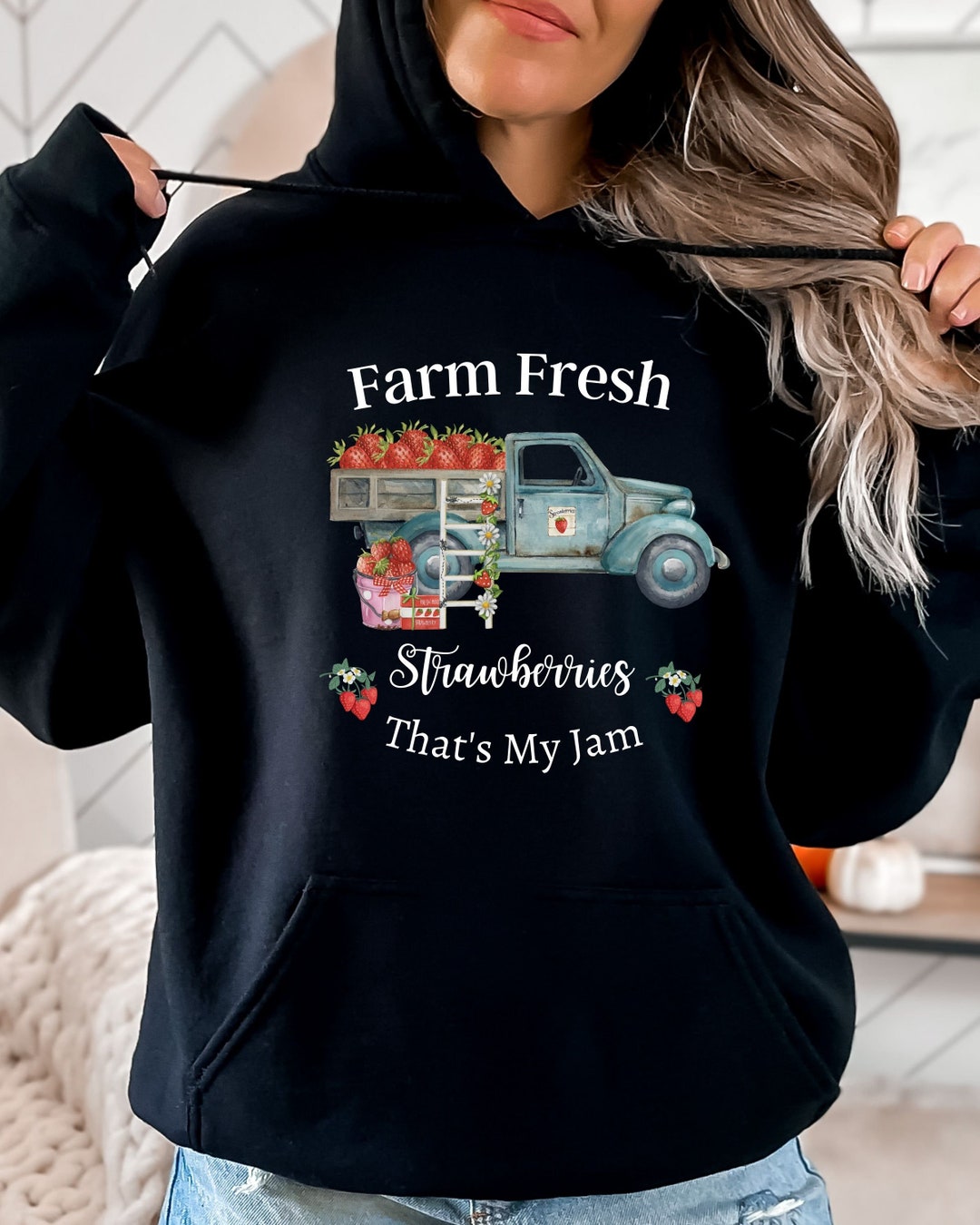 Farm Fresh Strawberries Sweatshirts, Gilden Vintage Sweatshirts, Gifts ...