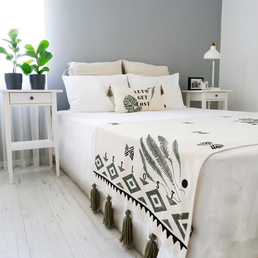 Boho Style Bed Runner/ Bed Throw With Botanical/ Bed Scarf Monstera ...