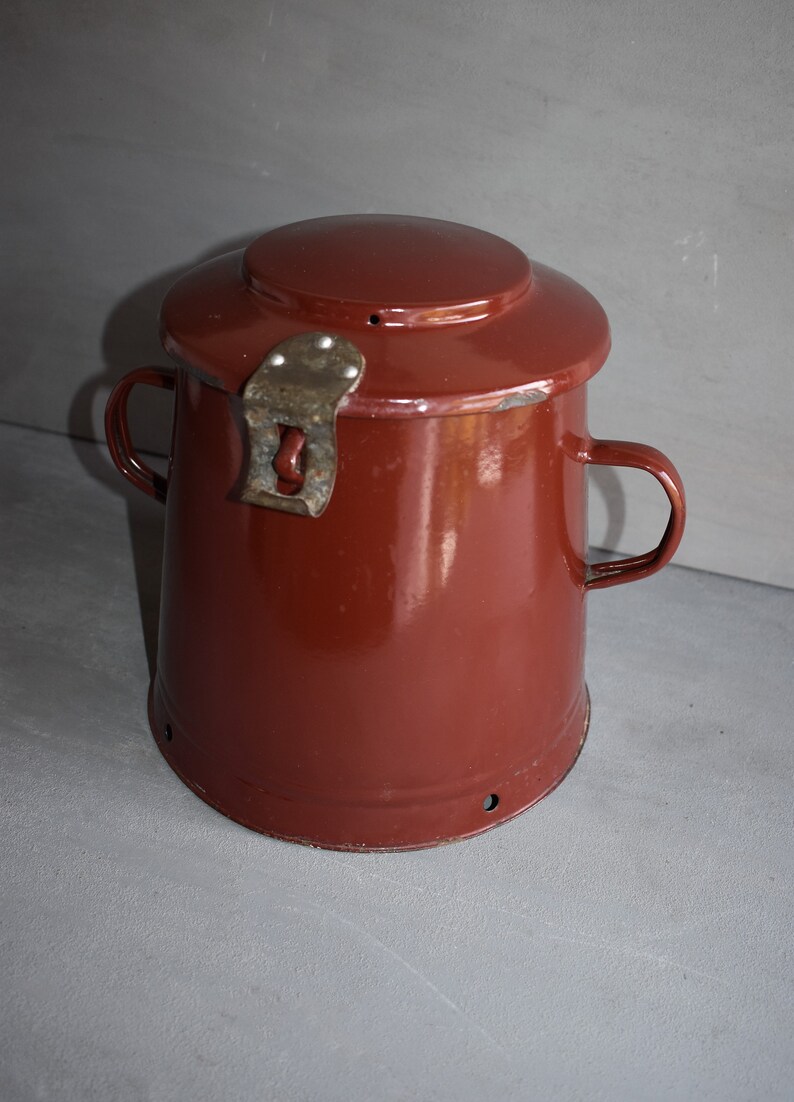 Enameled Bucket With Lid, Brown Enameled Bucket, Buckets in Which ...