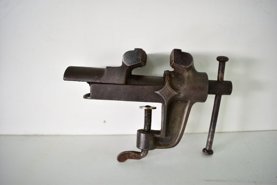 Vintage Blacksmith Vise - Etsy