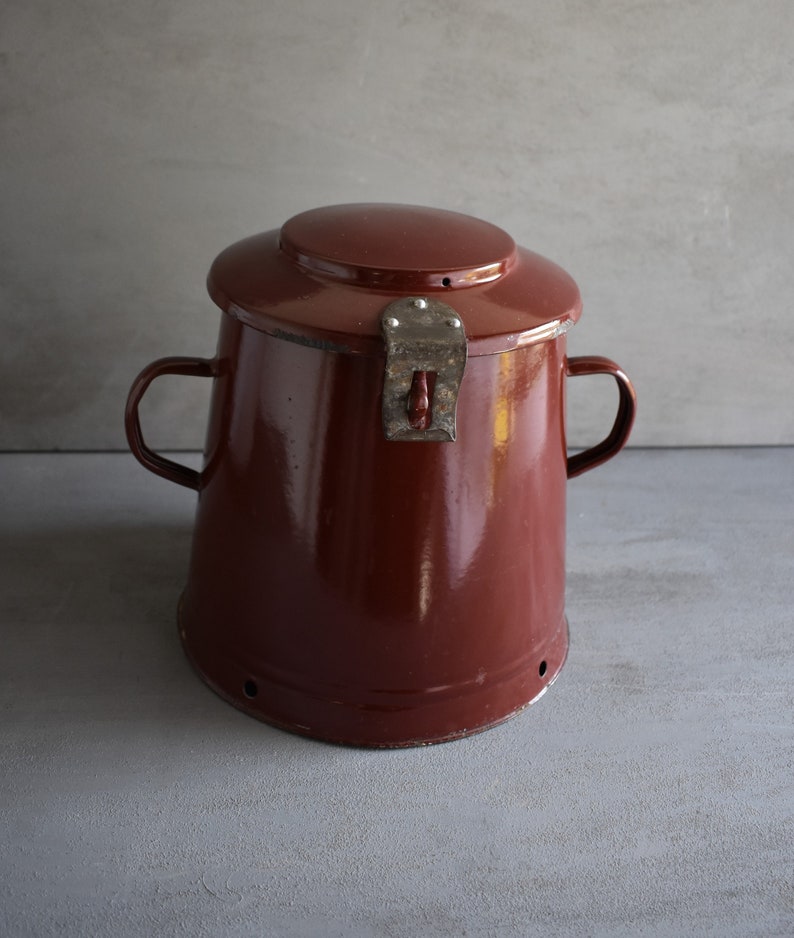 Enameled Bucket With Lid, Brown Enameled Bucket, Buckets in Which ...
