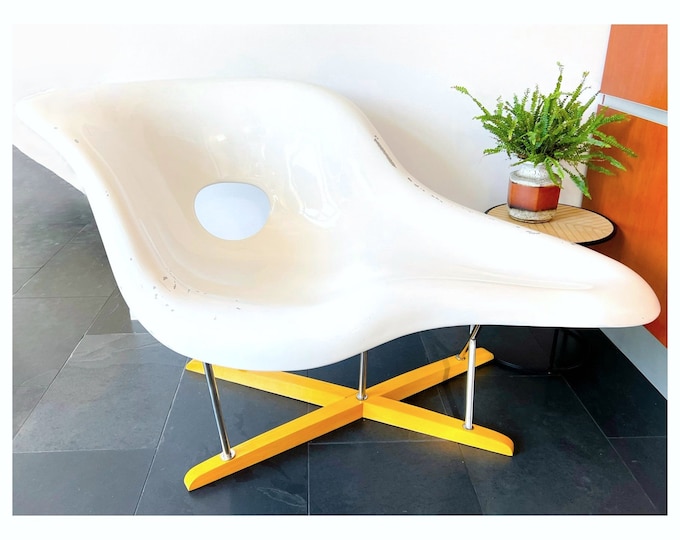 Vintage Replica of the Iconic Vitra 'la Chaise' Designed by Charles ...