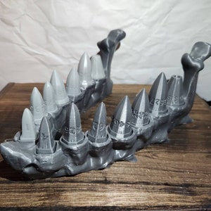 Dragon Jaw Bone Dice Holder/ Dragon Tooth Dice Set - Etsy