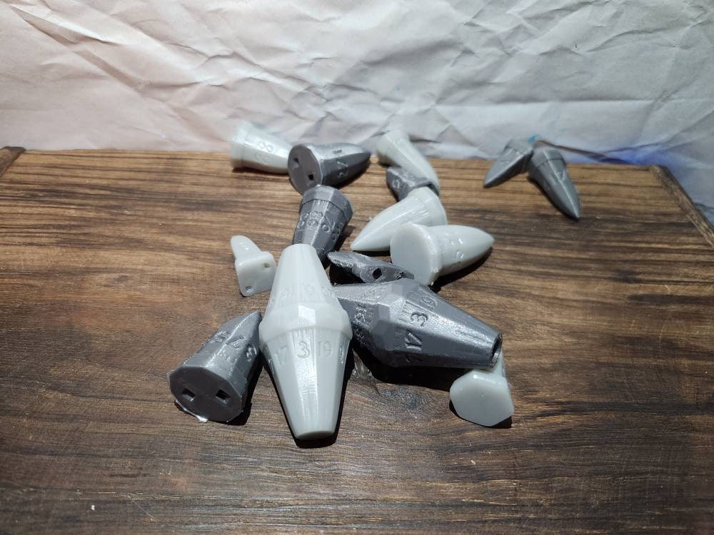 Dragon Jaw Bone Dice Holder/ Dragon Tooth Dice Set - Etsy UK