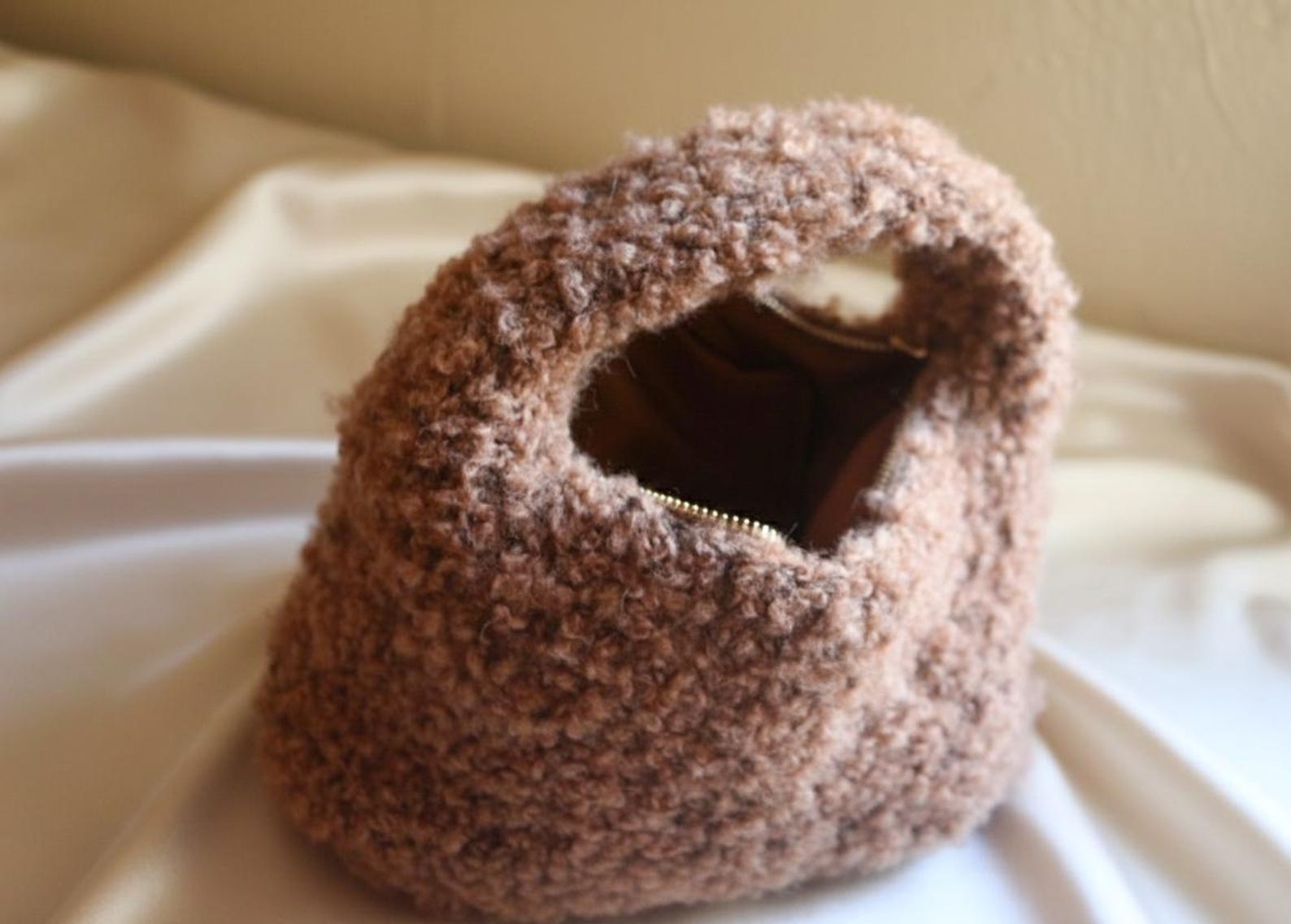 Cozy Teddy Crochet Handbag, Soft Plush Winter Bag, Handmade Bouclé ...