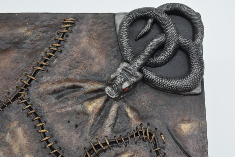 Hocus Pocus Book Corner Snakes - 3D Print STL File - Etsy