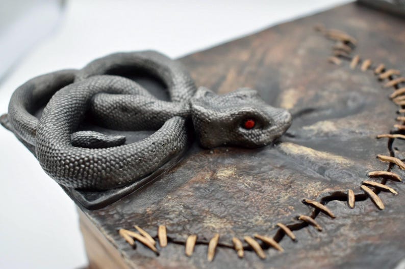 Hocus Pocus Book Corner Snakes - 3D Print STL File - Etsy