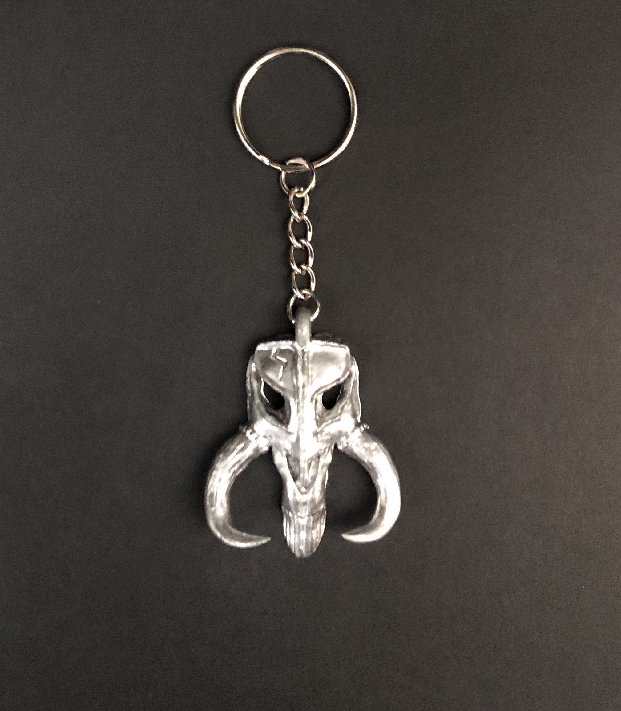 Mandalorian Mythosaur Keychain resin - Etsy