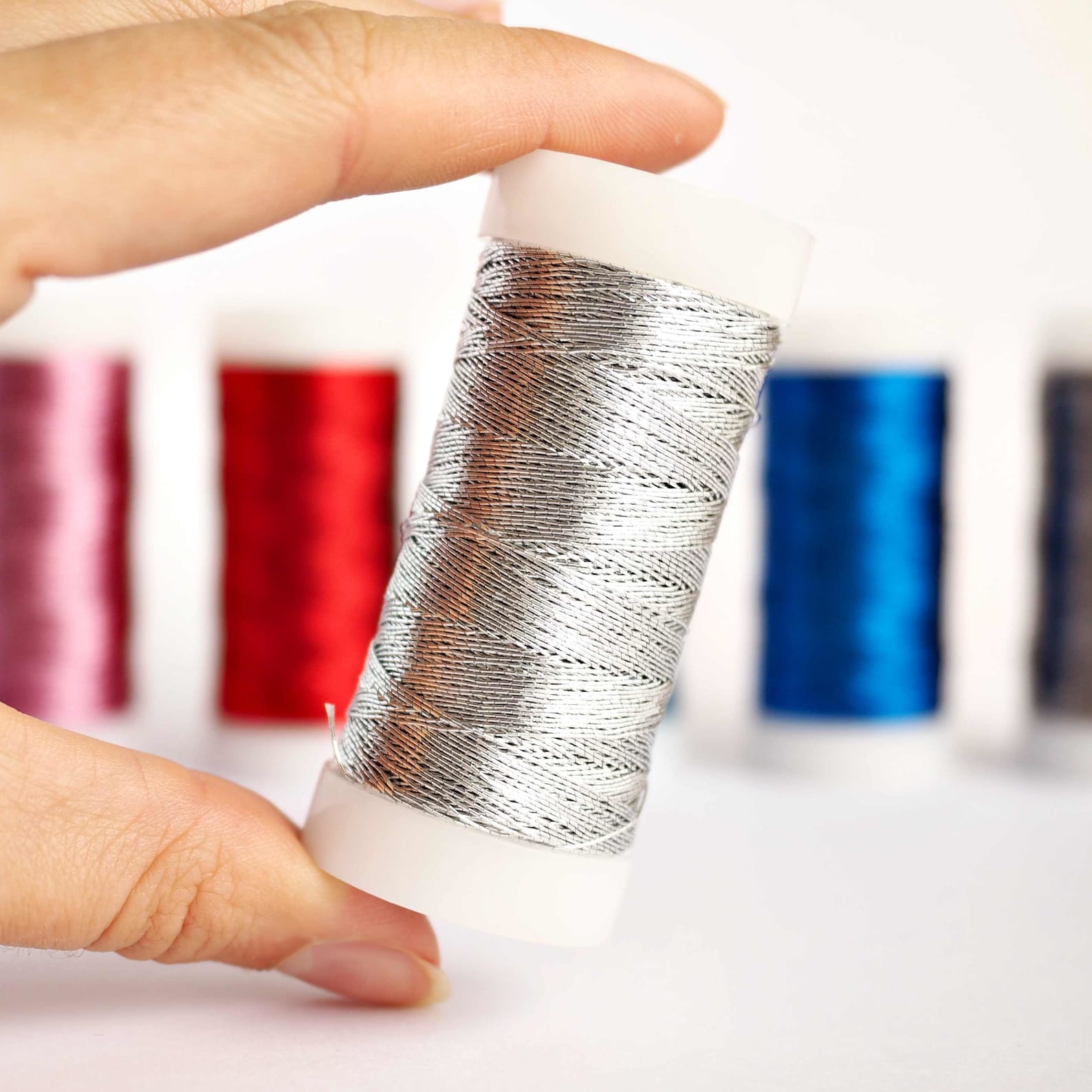 Metallic Thread Lurex for Embroidery, Lacemaking, Cross Stitch Tatting ...