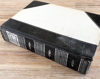 Antique, Illustrated Edition of Vanity Fair by William Makepeace ...