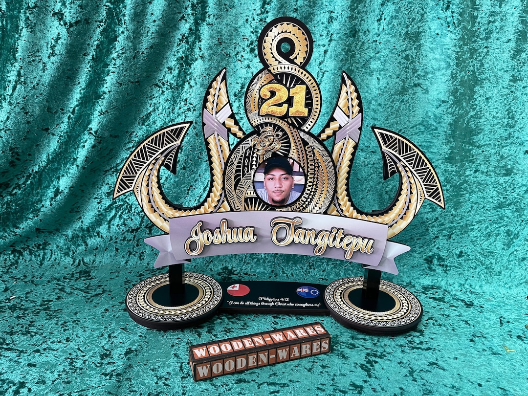Double Hook Samoan With Stand Birthday Key | Personalised With Photo ...