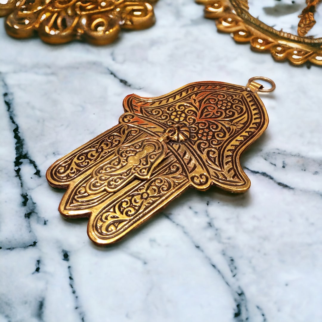 Hand of Fatima Elegance: Khamsah Wall Hanging for Protection and Style ...