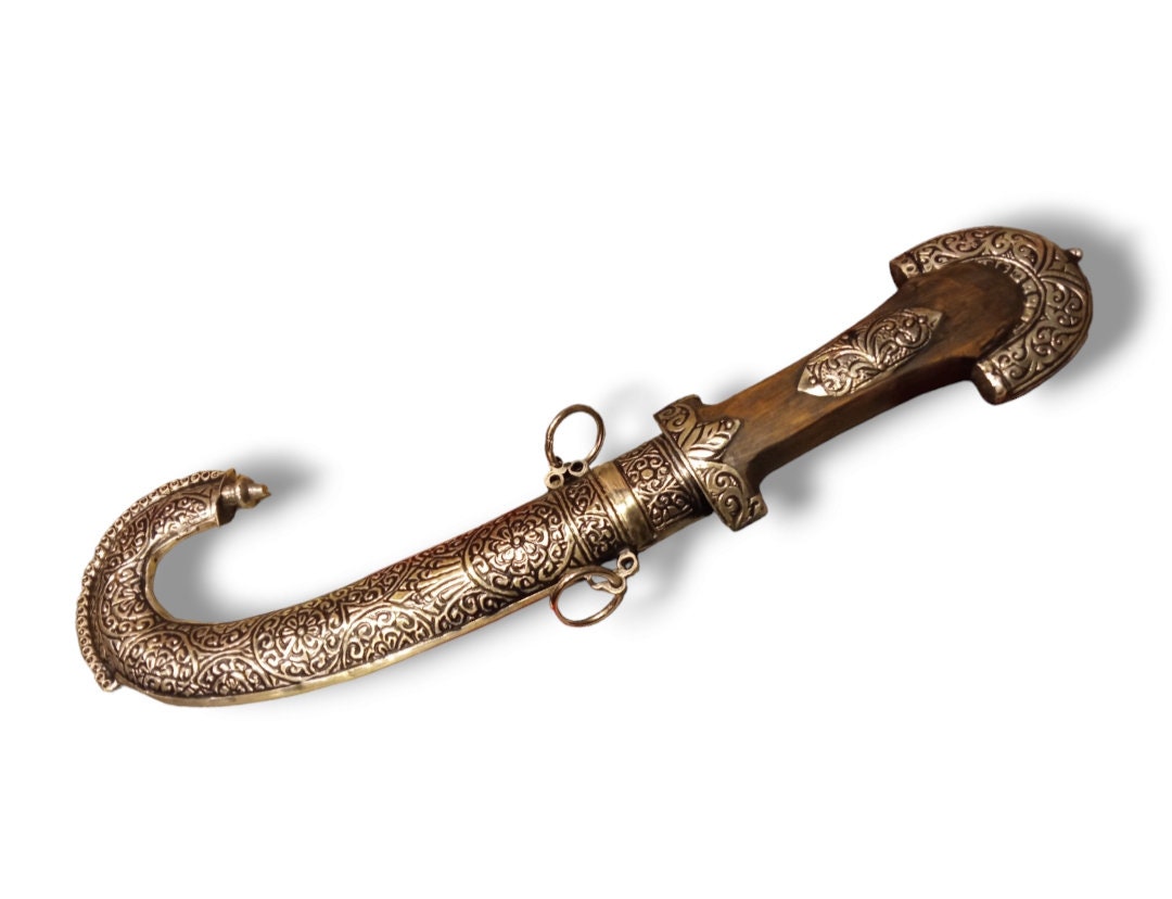 The Elegance of the Moroccan Koummya Dagger Moroccan Koummya ...