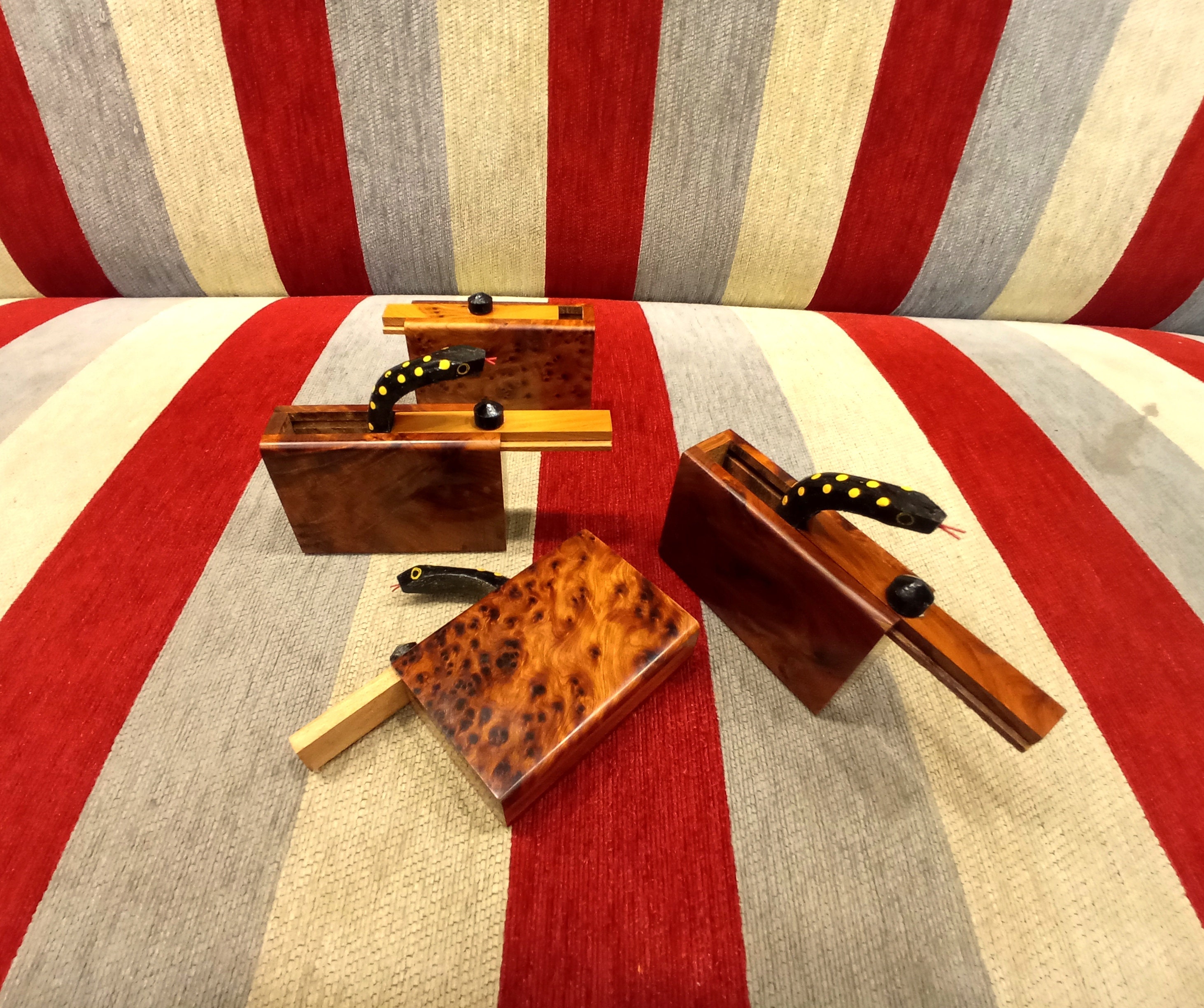 Surprise Snake-in-a-box: Unleash Instant Laughter Snake - Etsy