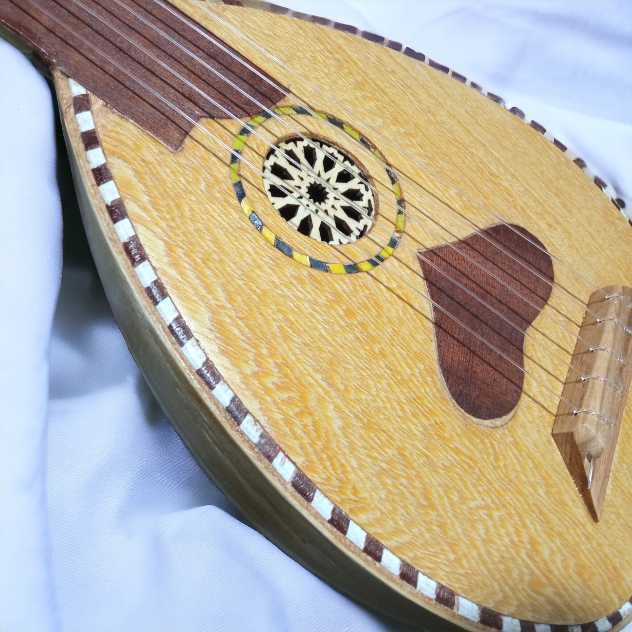 Small Lute Oud Music Instrument With 5 Strings Melodies, Handmade ...