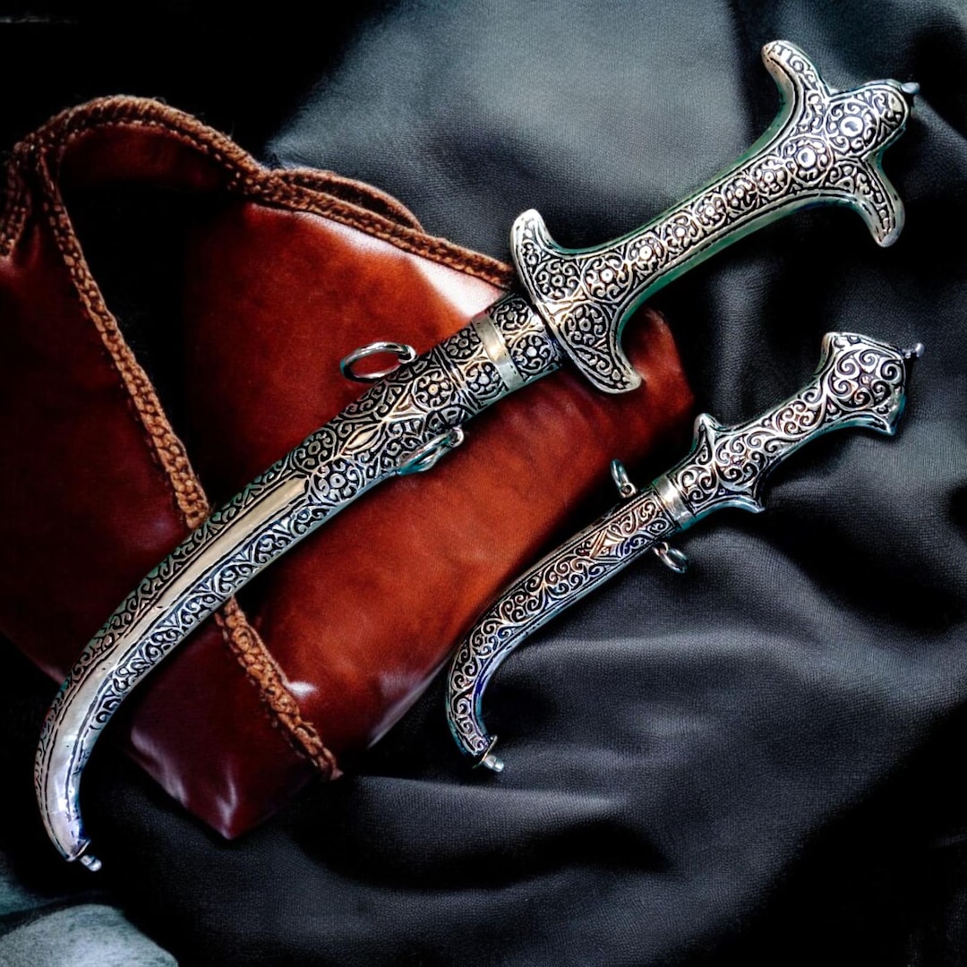 The Elegance of the Moroccan Koummya Dagger Moroccan Koummya ...