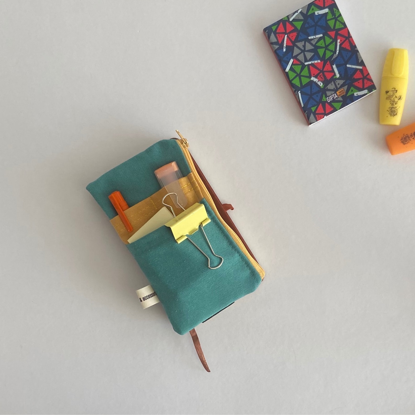 Adjustable Elastic Planner Pen Holder With Pockets, Pencil Case for ...