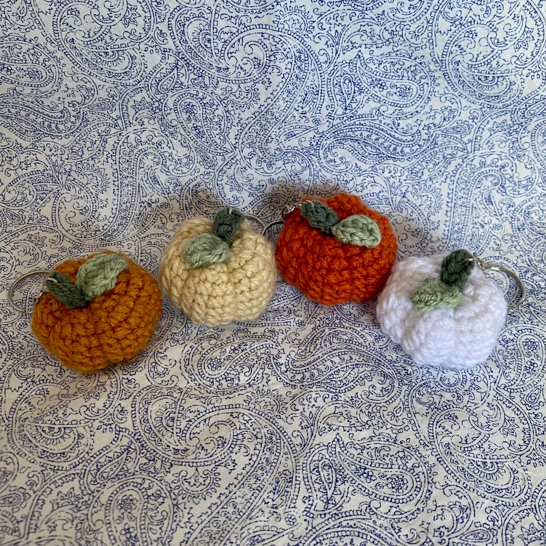 Pumpkin Crochet Keychain Fall Amigurumi Accessory - Etsy