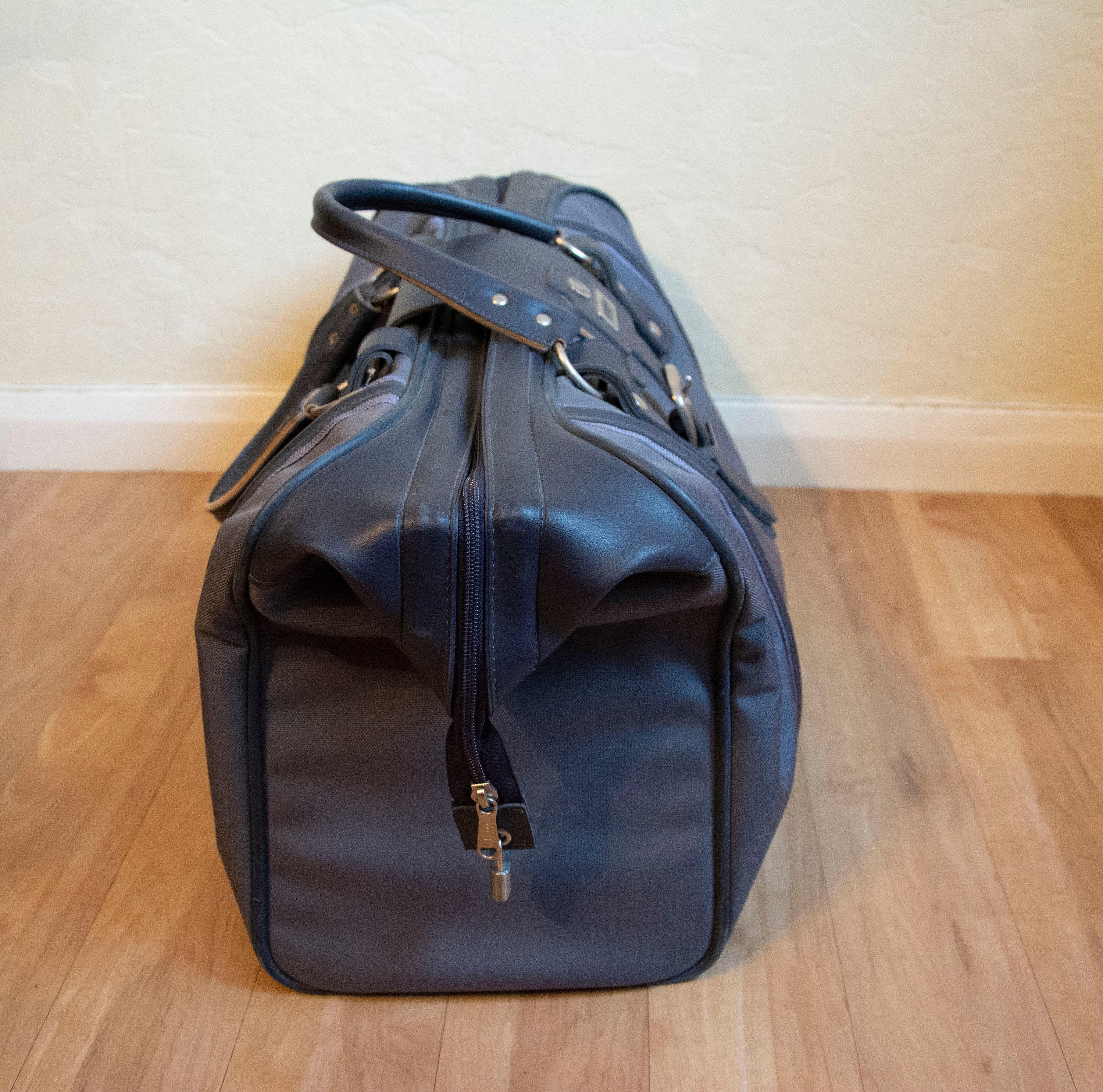 Vintage Antler of Pall Mall Doctor's Travel Bag, Vintage Duffle Bag ...