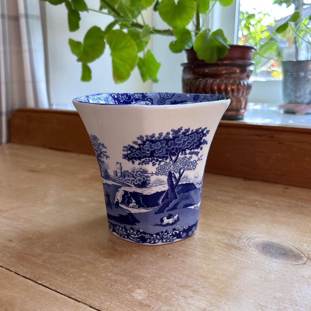 Spode, England Vintage 2000-2004 Medium Trumpet Vase, Cachepot or ...