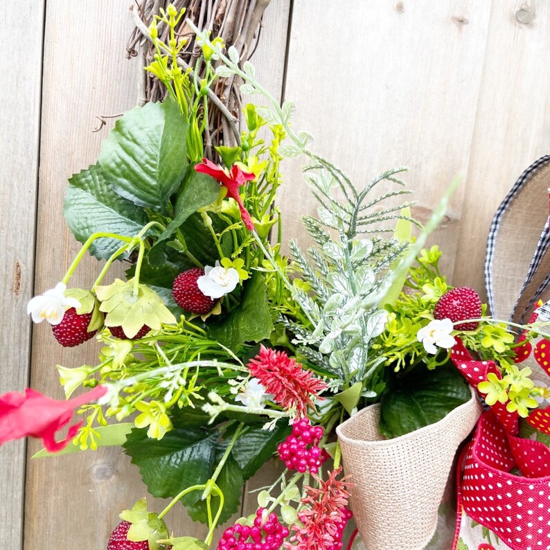 Strawberry Wreath for Front Door Fruit Wreath for Kitchen - Etsy