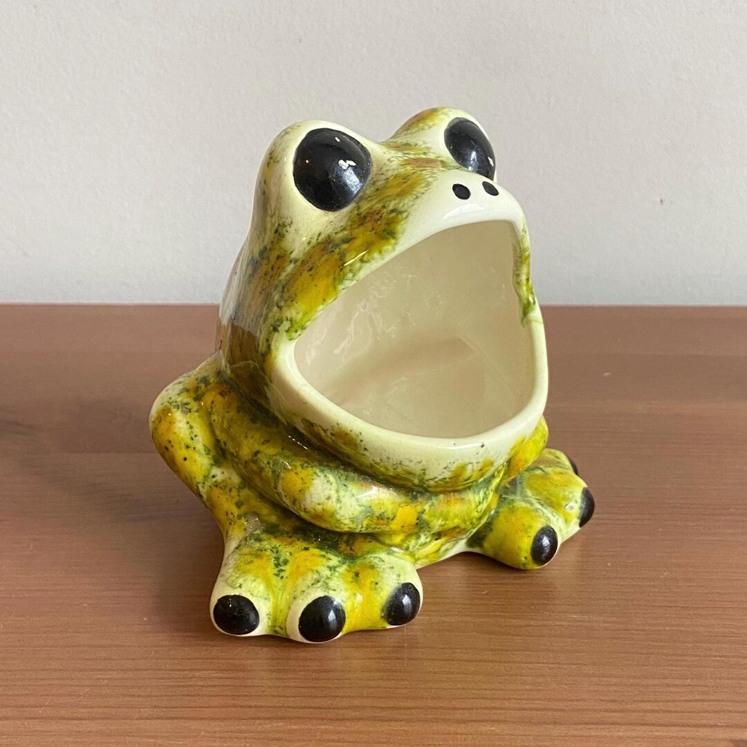 Vintage Ceramic Hand Painted Frog Sponge Holder - 4.5” T X 4” W X 4”d ...