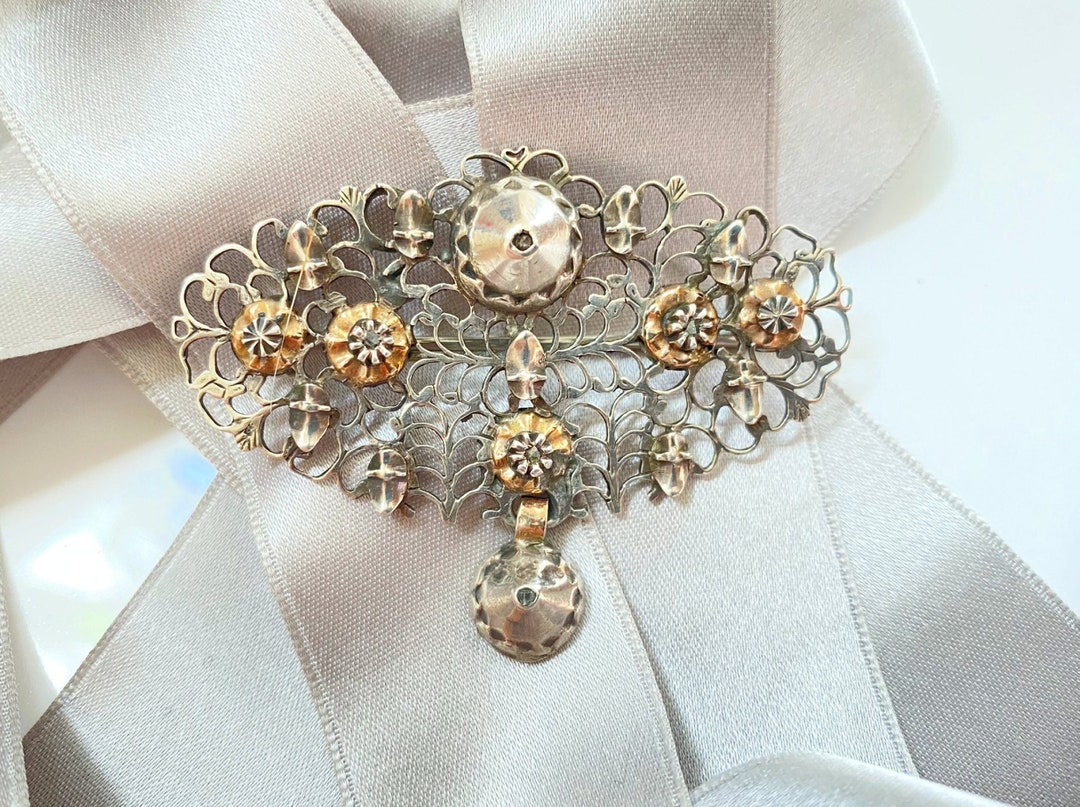 Georgian Silver Filigree Rose Diamond Jeanette Brooch. 19th C Rose Gold ...