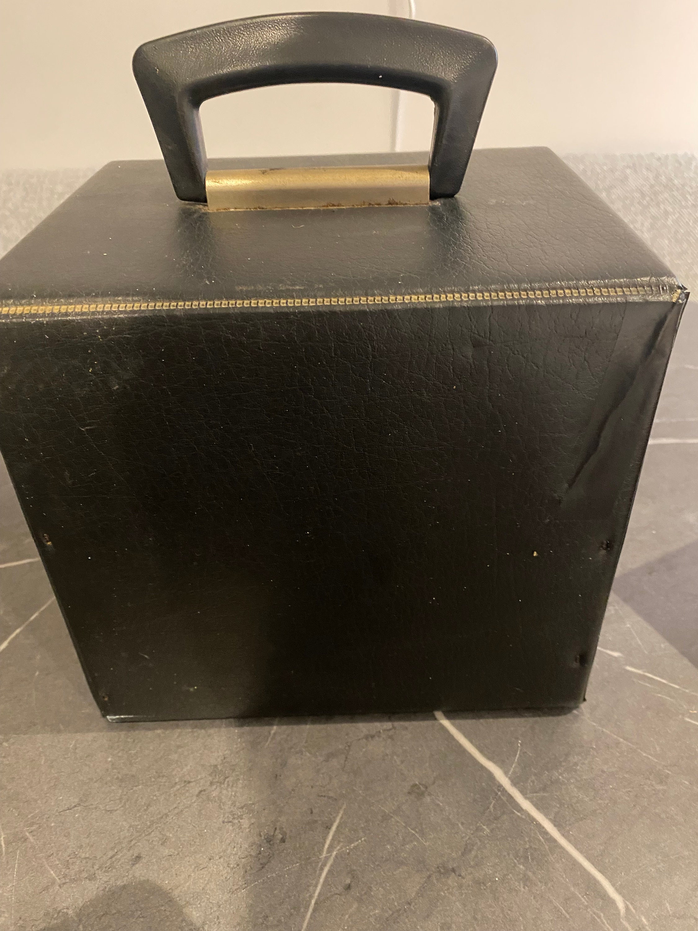 Vintage 1970s 7 Record Case in Black - Etsy