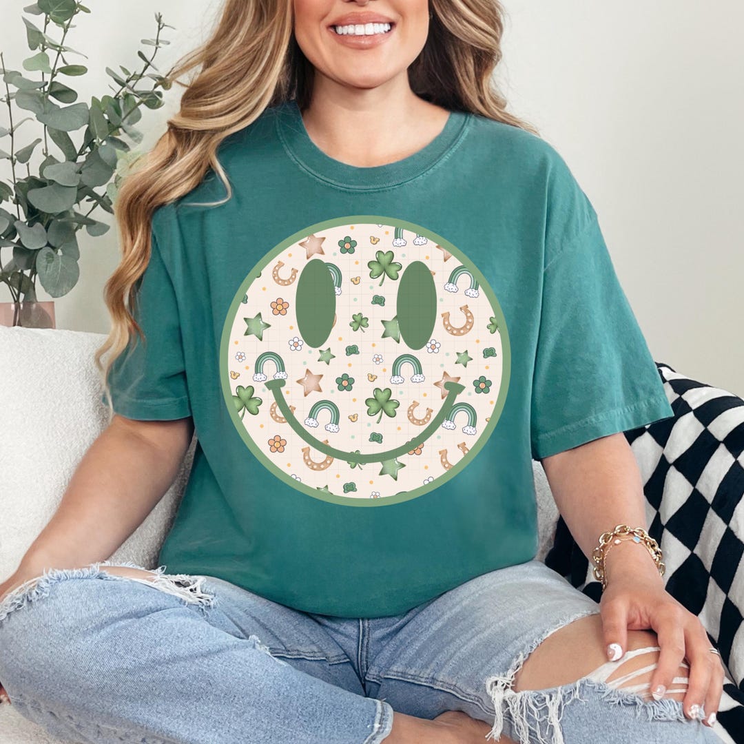 Shamrock Smiley Face Png St. Patrick’s Day Png Lucky Smiley Face Shirt ...