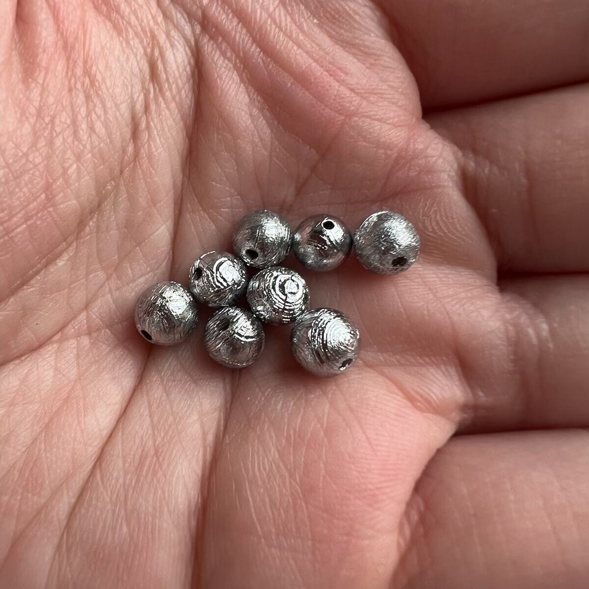Muonionalusta Meteorite Bead: Silver Sky Iron Round Bead (5-6mm) - Etsy