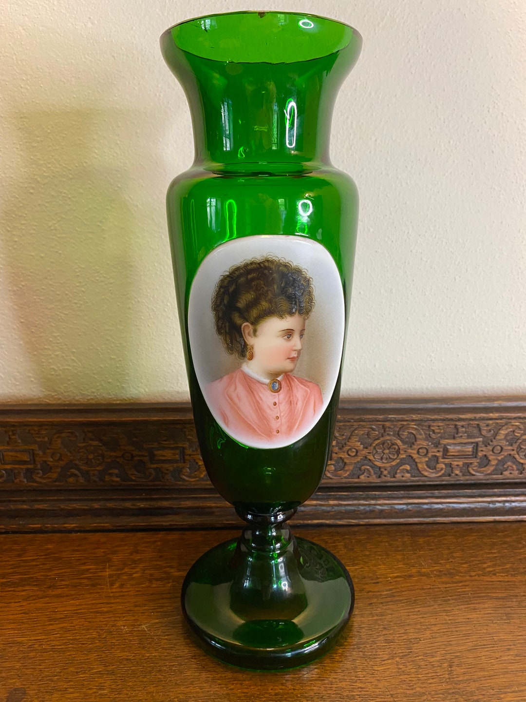 Victorian Green Glass Portrait Vase Bohemian Tall Glass Vase - Etsy