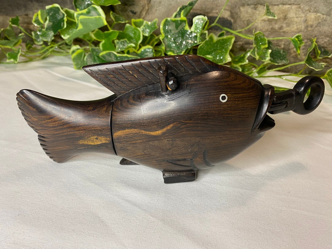 Unusual Vintage Carved Wooden Fish Box Purse - Etsy