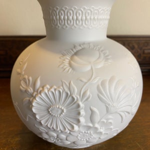 Vintage Alboth & Kaiser Germany Bisque Floral Vase C.1970 - Etsy