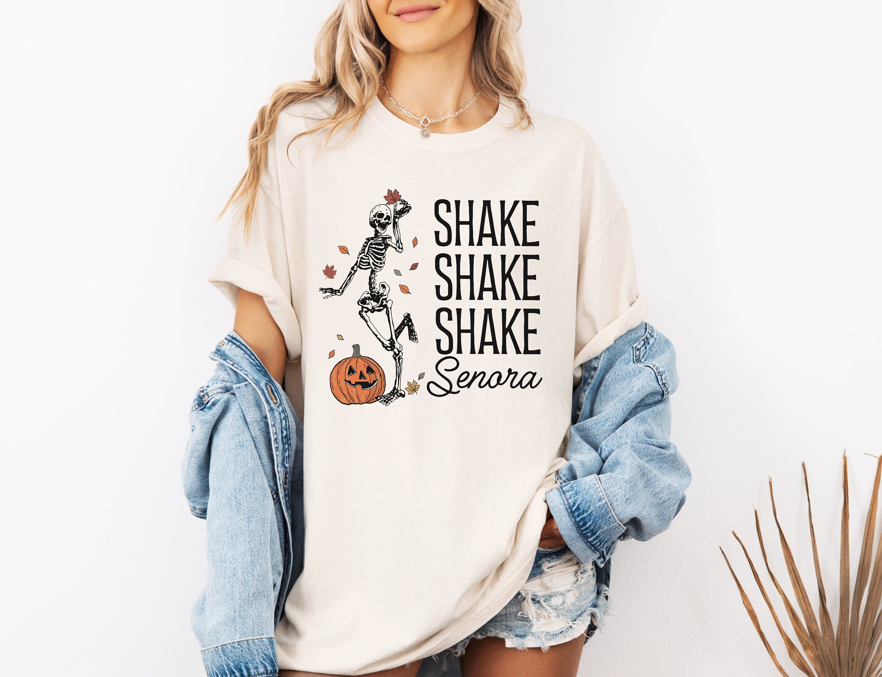 Shake Shake Shake Senora Funny Skeleton Pumkin Halloween T-shirt ...