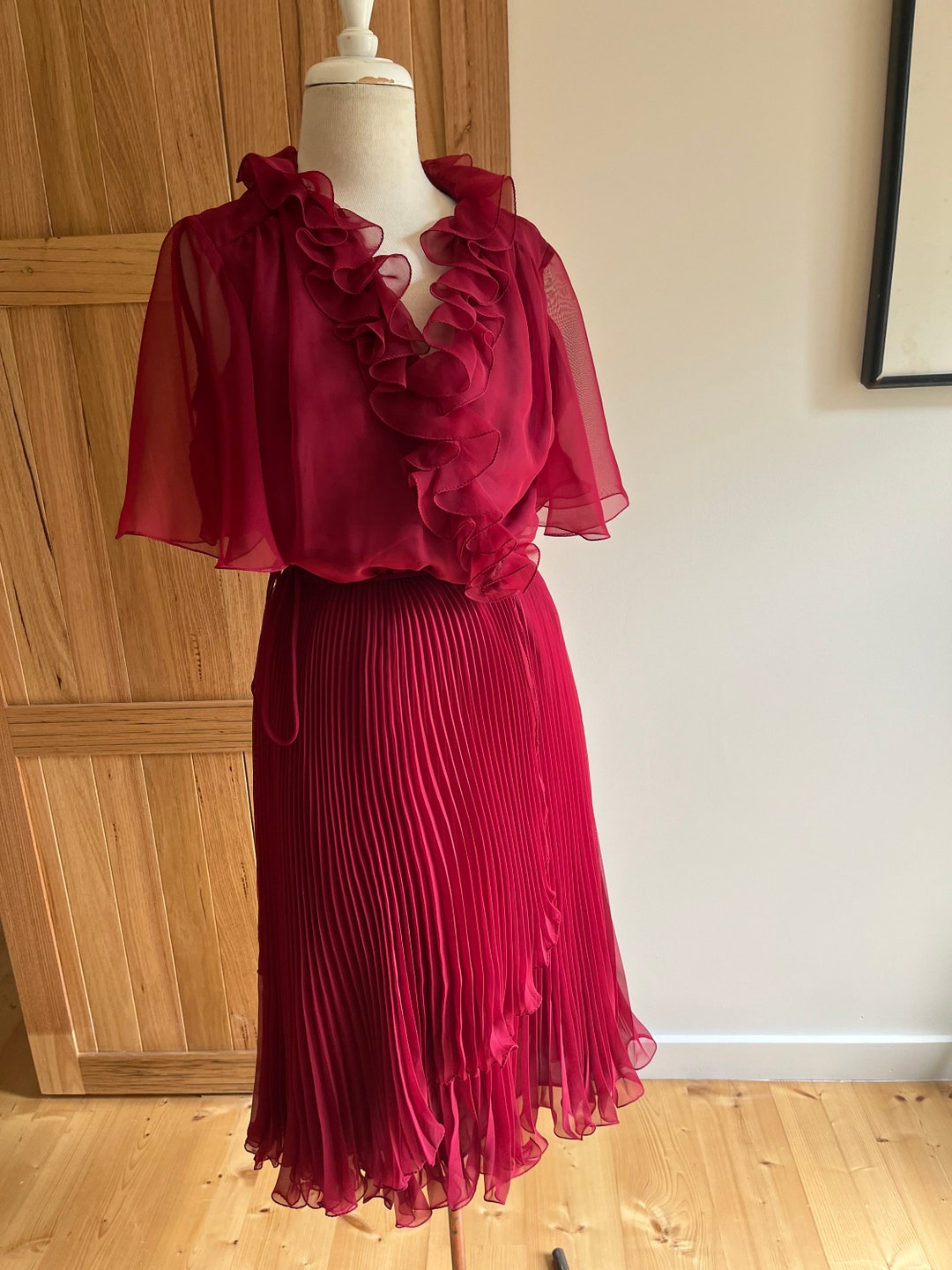 Pretty Chiffon Pleated and Ruffle 80s Special Occasion Dress. UK 6-8 - Etsy
