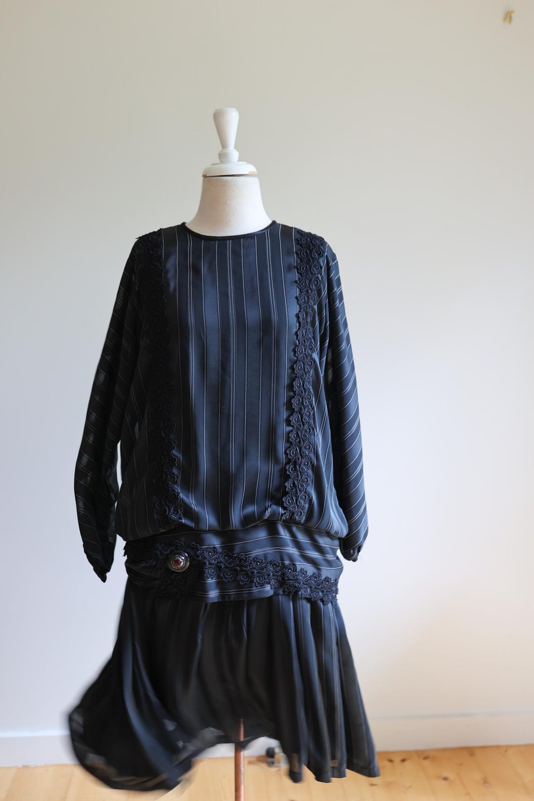 Vintage 1920s Style Flapper Dress Drop Waist Long Sleeve Size L Lace ...