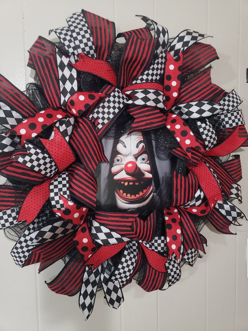 Scary Clown Wreath, Halloween Wreath, Halloween Front Door Wreath - Etsy