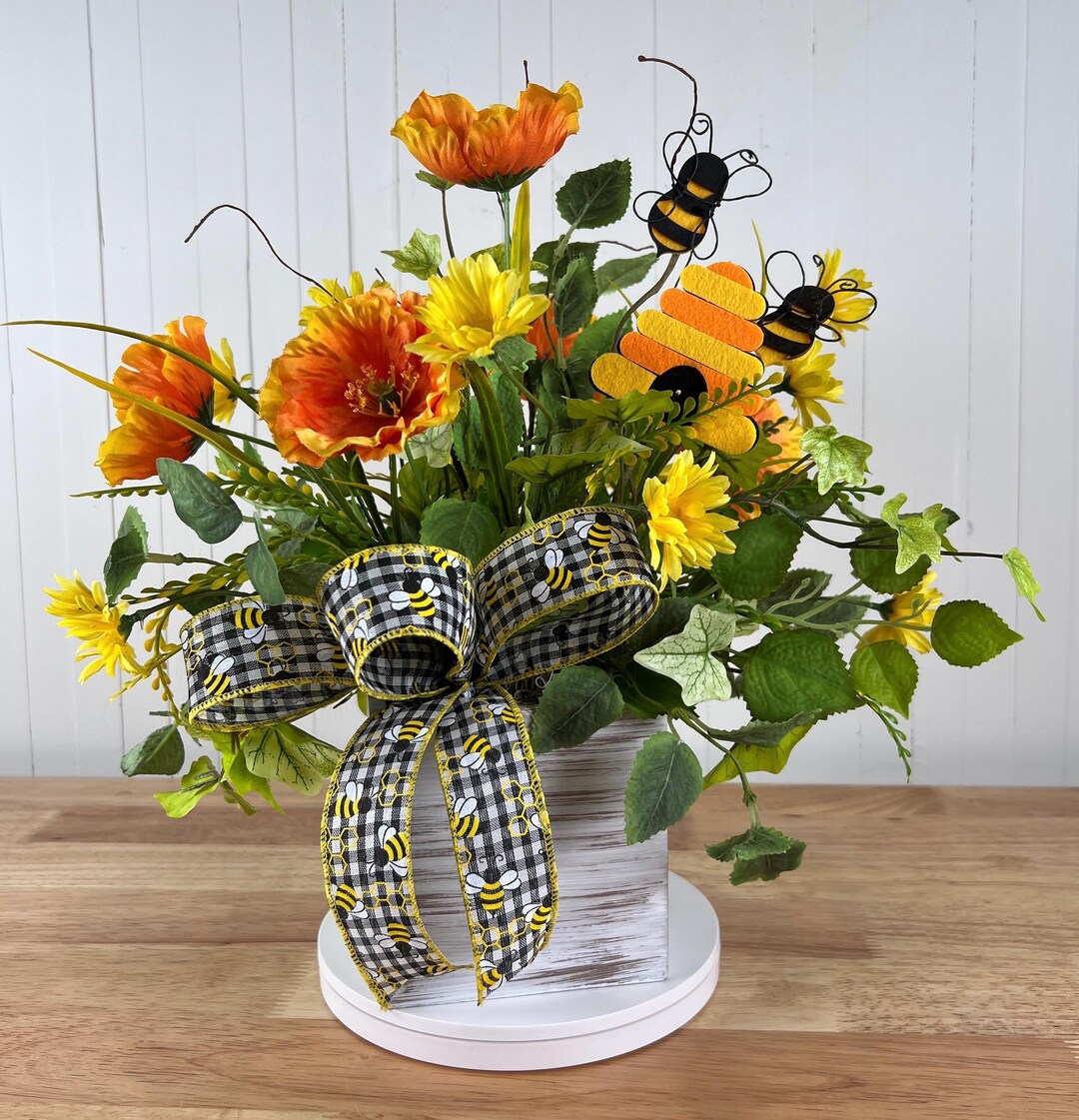 Poppy & Daisy Bee Table Centerpiece, Orange Yellow Spring or Summer ...
