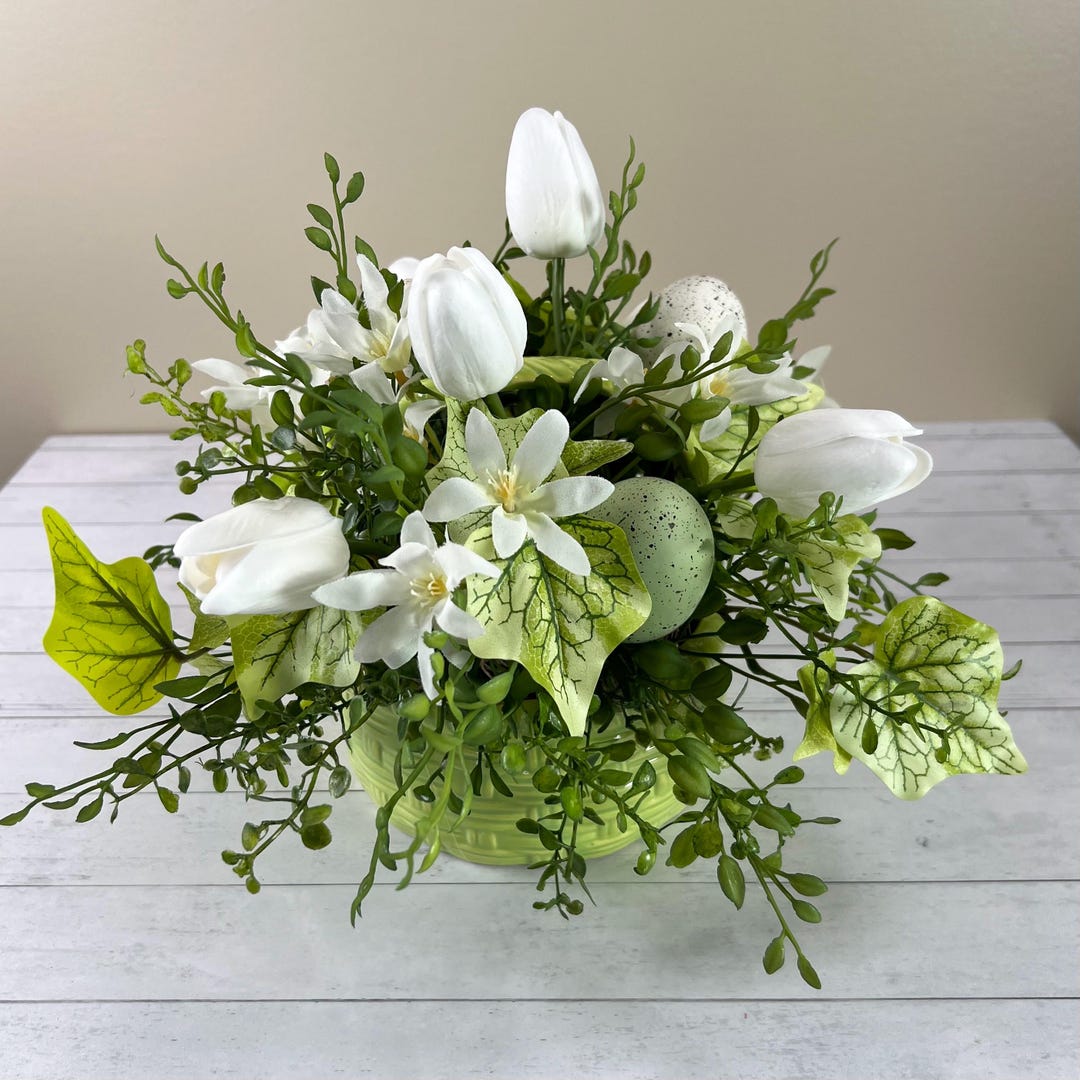 Spring Tulip Easter Basket Arrangement | Greenery & White Flowers Table ...