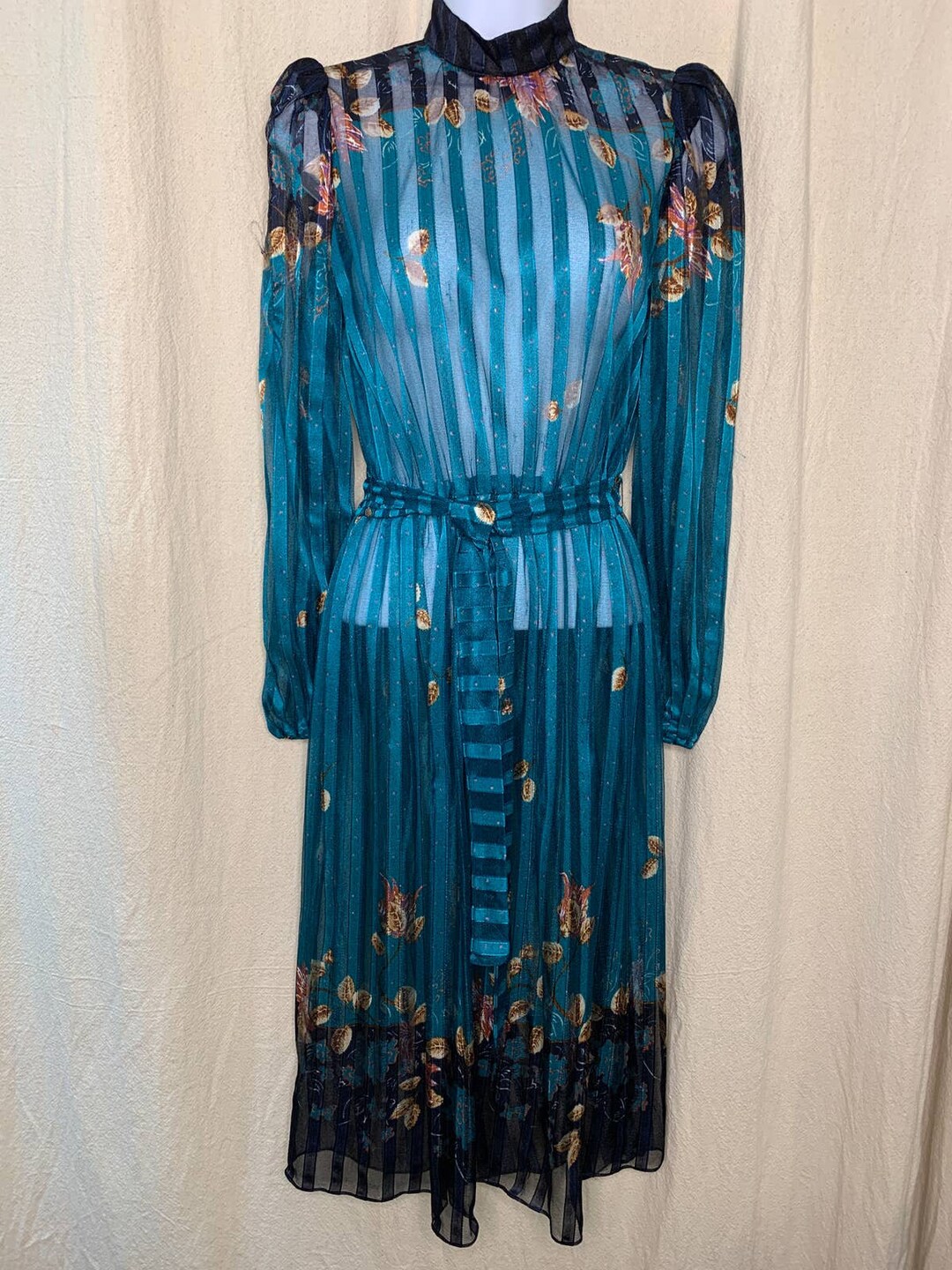 Vintage 1970s Lawrence Greer Stephanie Queller Floral Victorian Sheer ...
