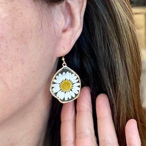 Pressed Daisy Hoops - Etsy