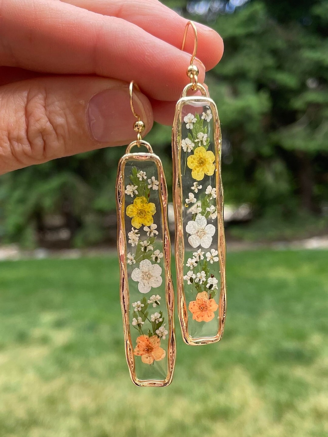 Rectangular Dangle With With Real Pressed Flowers in Resin. 2 Color ...
