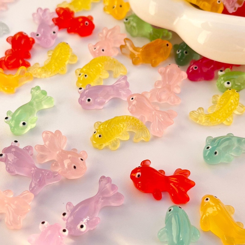 Mixed Glow in the Dark Cute Fish Charm Resin Fluorescent Cabochon DIY ...