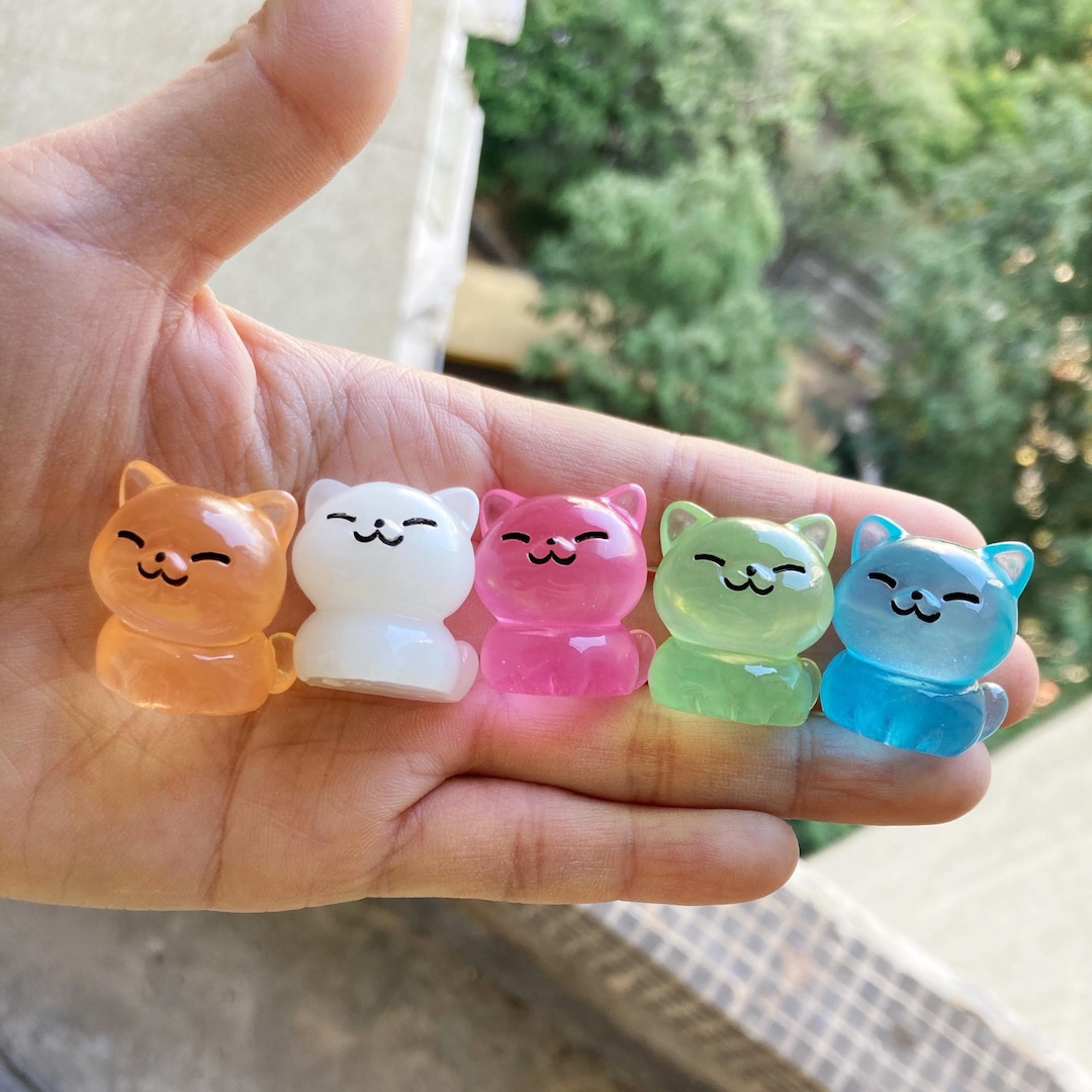 Mixed Glow in the Dark Mini Cat Cute Animals Charm Resin Fluorescent ...