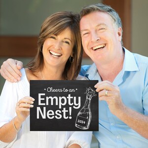 Cute Photo Prop for Empty Nesters, Cheers to an Empty Nest Sign ...