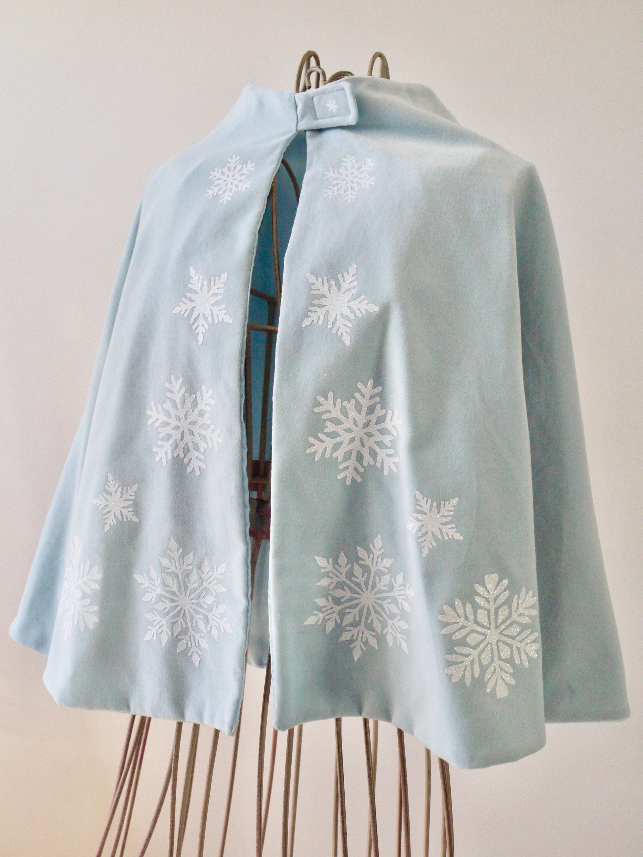The Snowflake Cape - Etsy UK